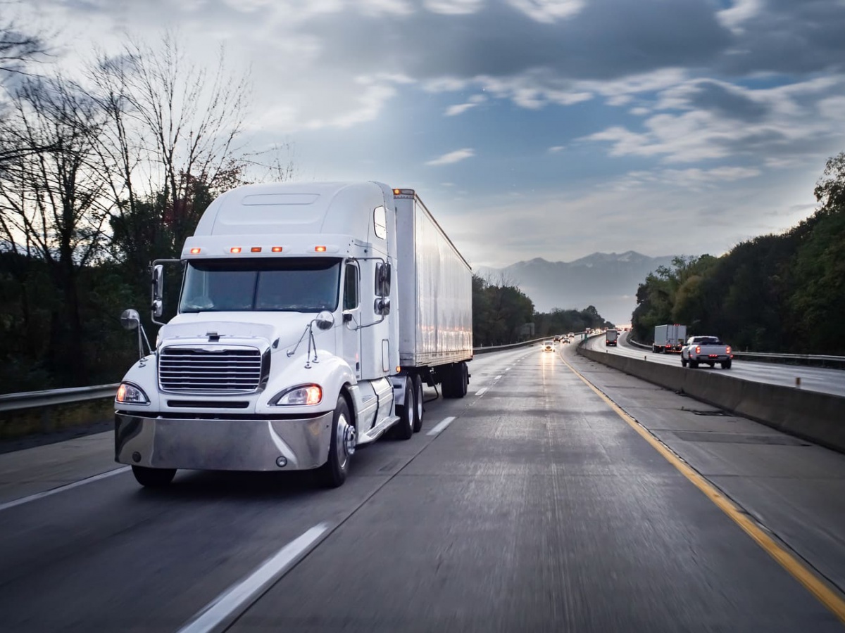 Advantages of Installing an Auxiliary Power Unit | Green APU